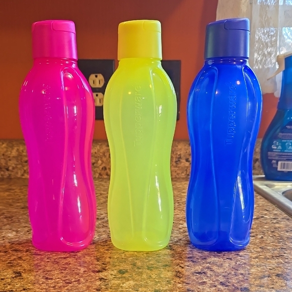 Tupperware | Kitchen | Tupperware Eco Bottle Large Vibrant Bottles Set ...